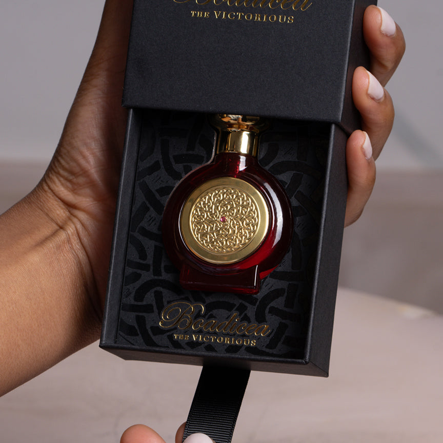 Oud Sapphire | Luxurious Oud Fragrance – Boadicea the Victorious